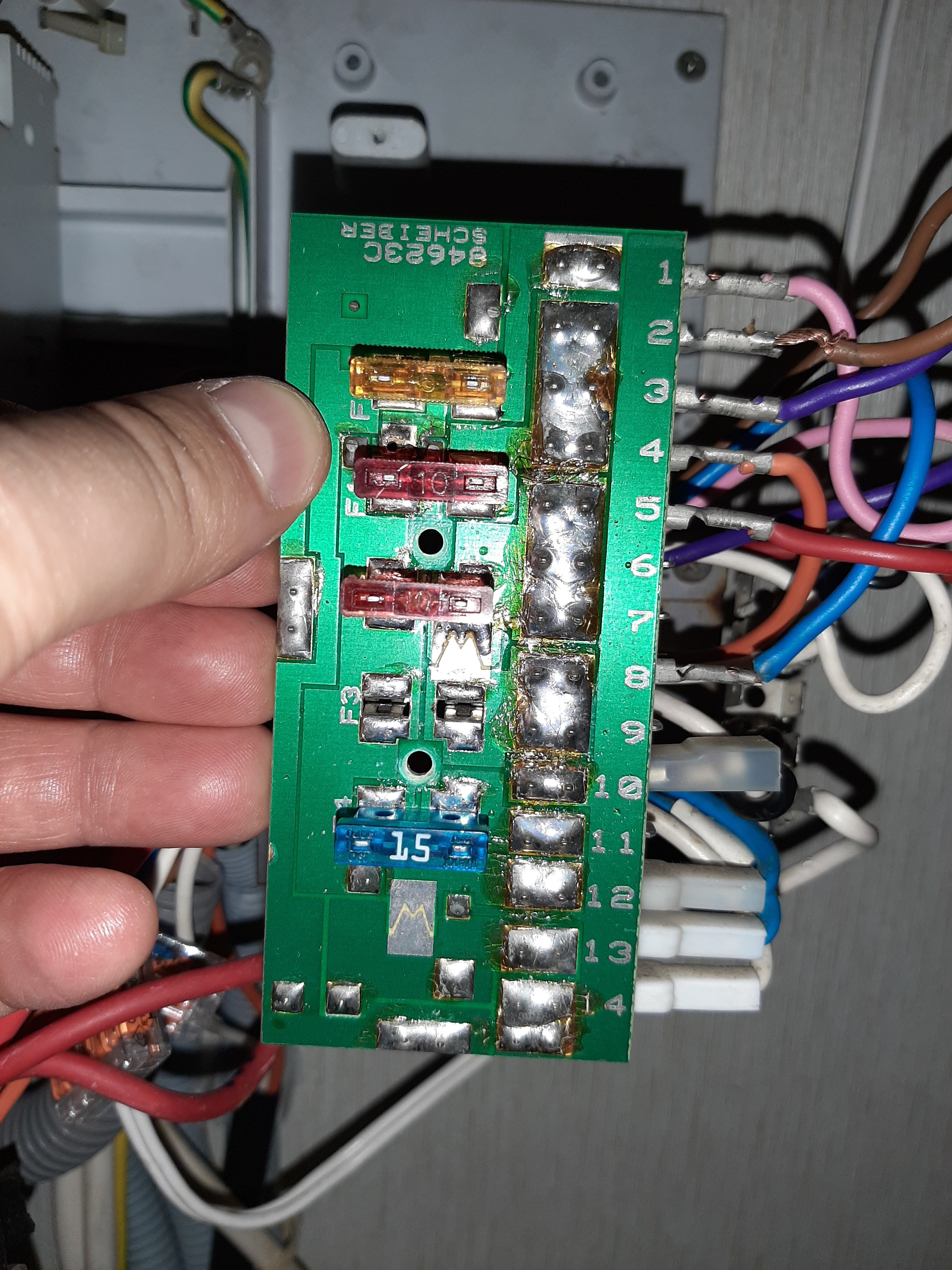 Zasilanie 12V Elektrolux RM4230 - Instalacje sanitarne i lodówki ...