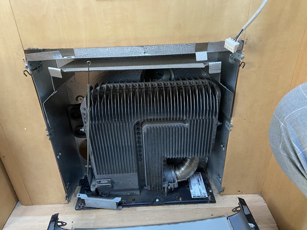 Truma ogrzewanie s3002 - Instalacje sanitarne i lodówki - Karawaning.pl