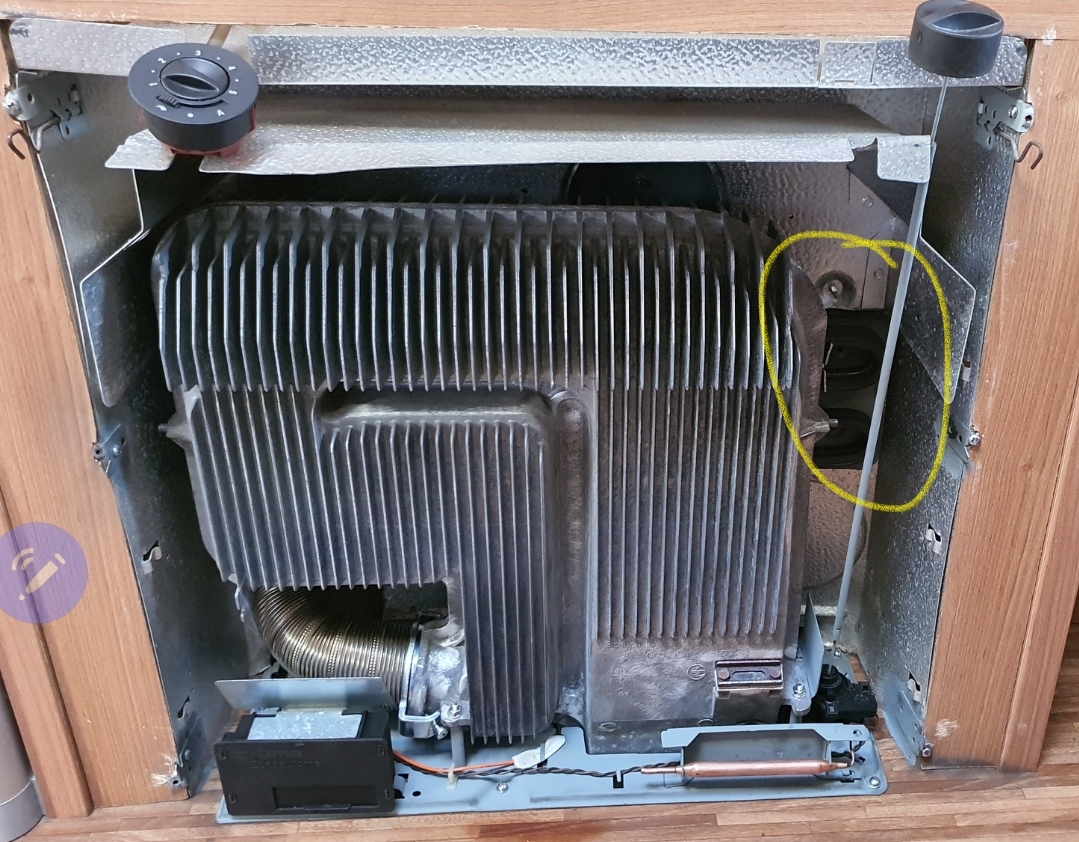 Truma Ultraheat - Instalacje sanitarne i lodówki - Karawaning.pl